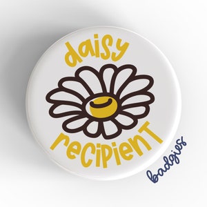 Daisy Recipient Badgie, Retractable Badge Reel Topper, Flower ID Holder ...