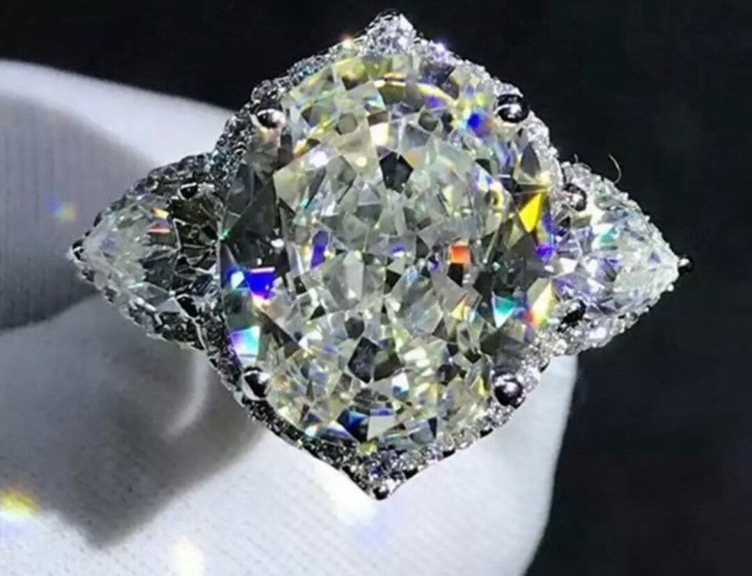 Oval Lab Diamond Ring, VVS Lab Grown Diamond Ring, Diamond Engagement ...