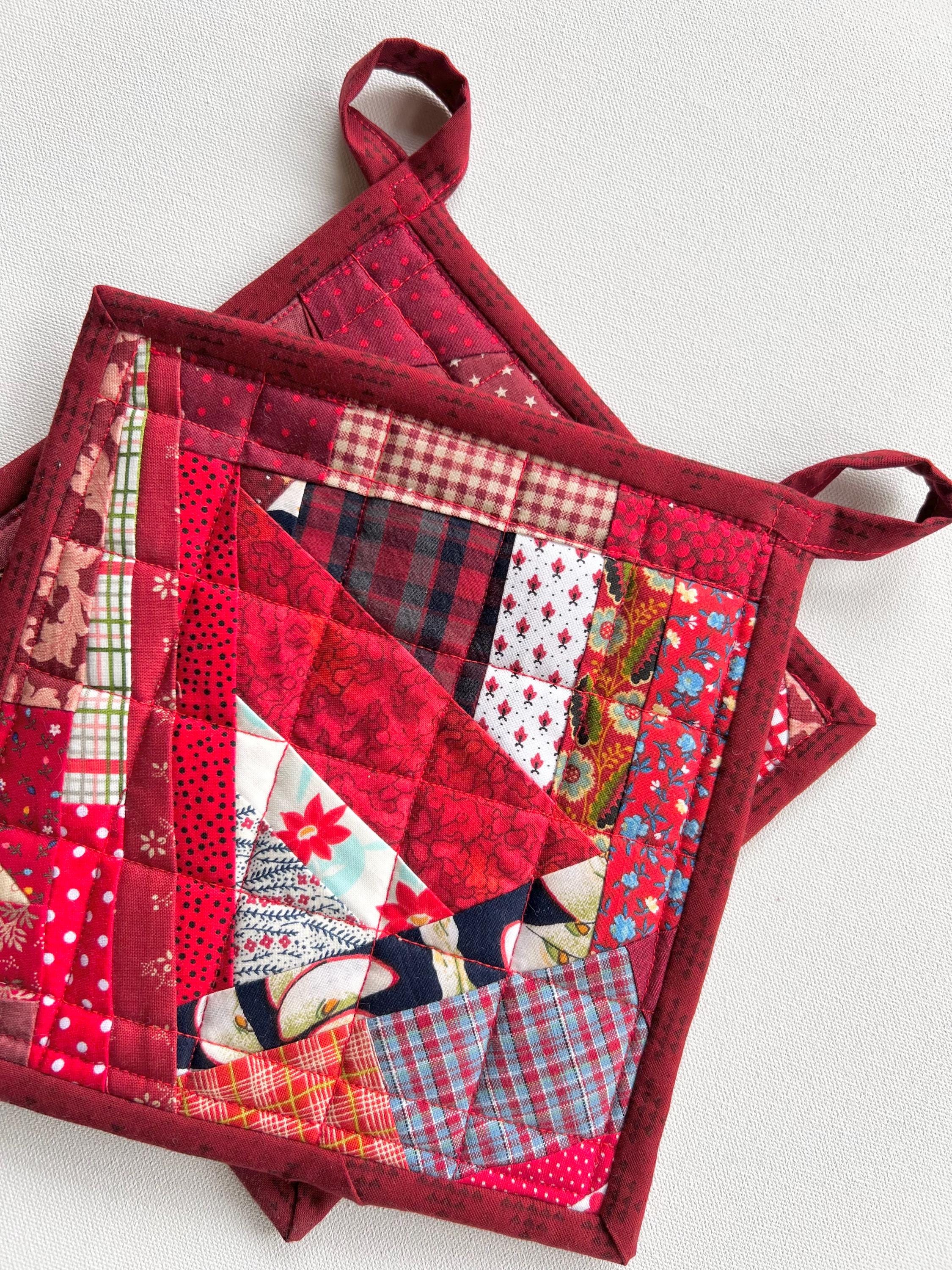 Set of Two Potholders Hot Pads Red Quilted Patchwork Wonky - Etsy