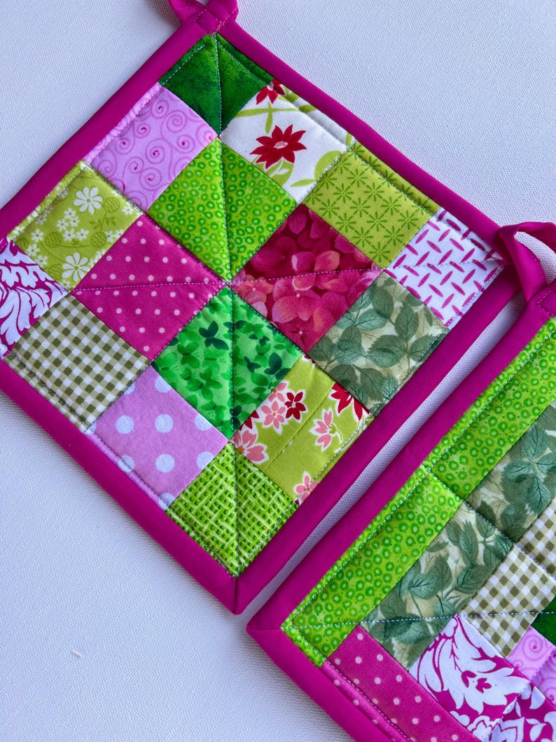 Set of Two Quilted Patchwork Potholders Hot Pads Trivets Pink Green - Etsy