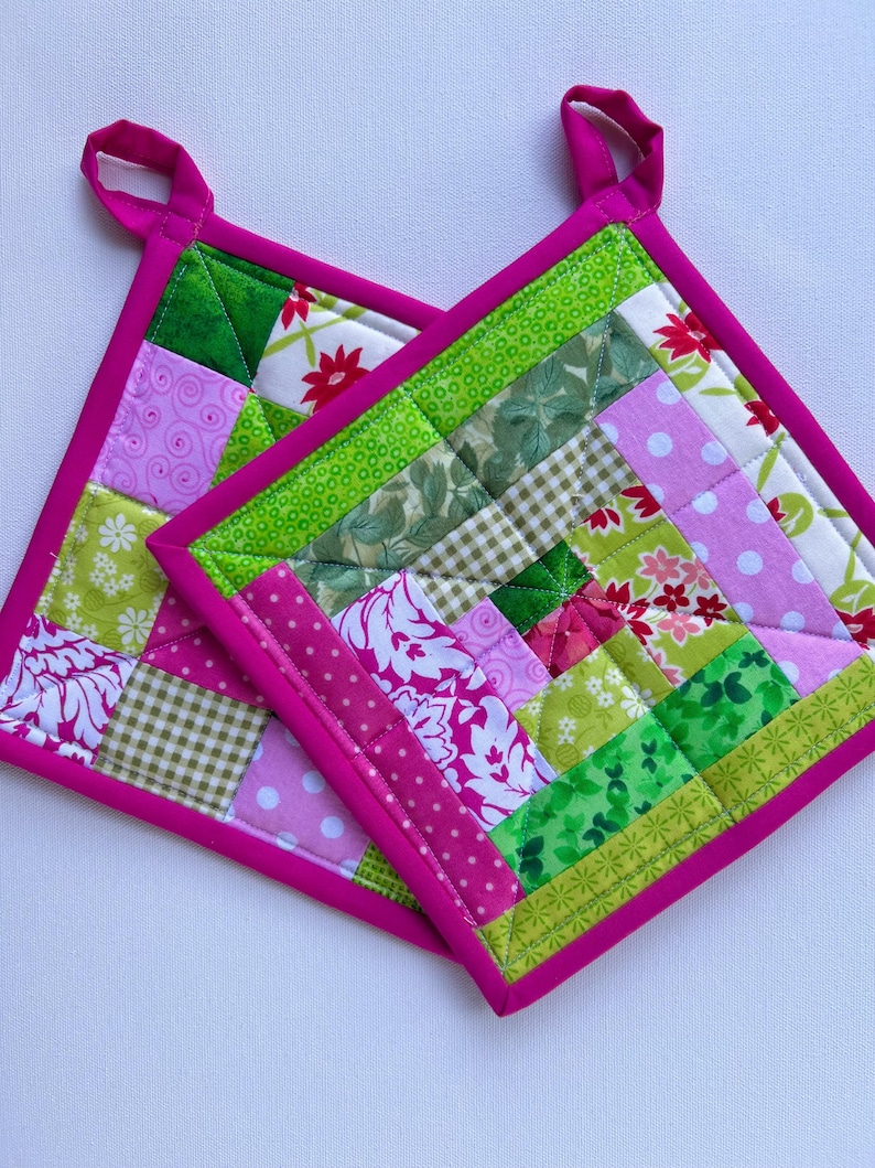Set of Two Quilted Patchwork Potholders Hot Pads Trivets Pink Green - Etsy