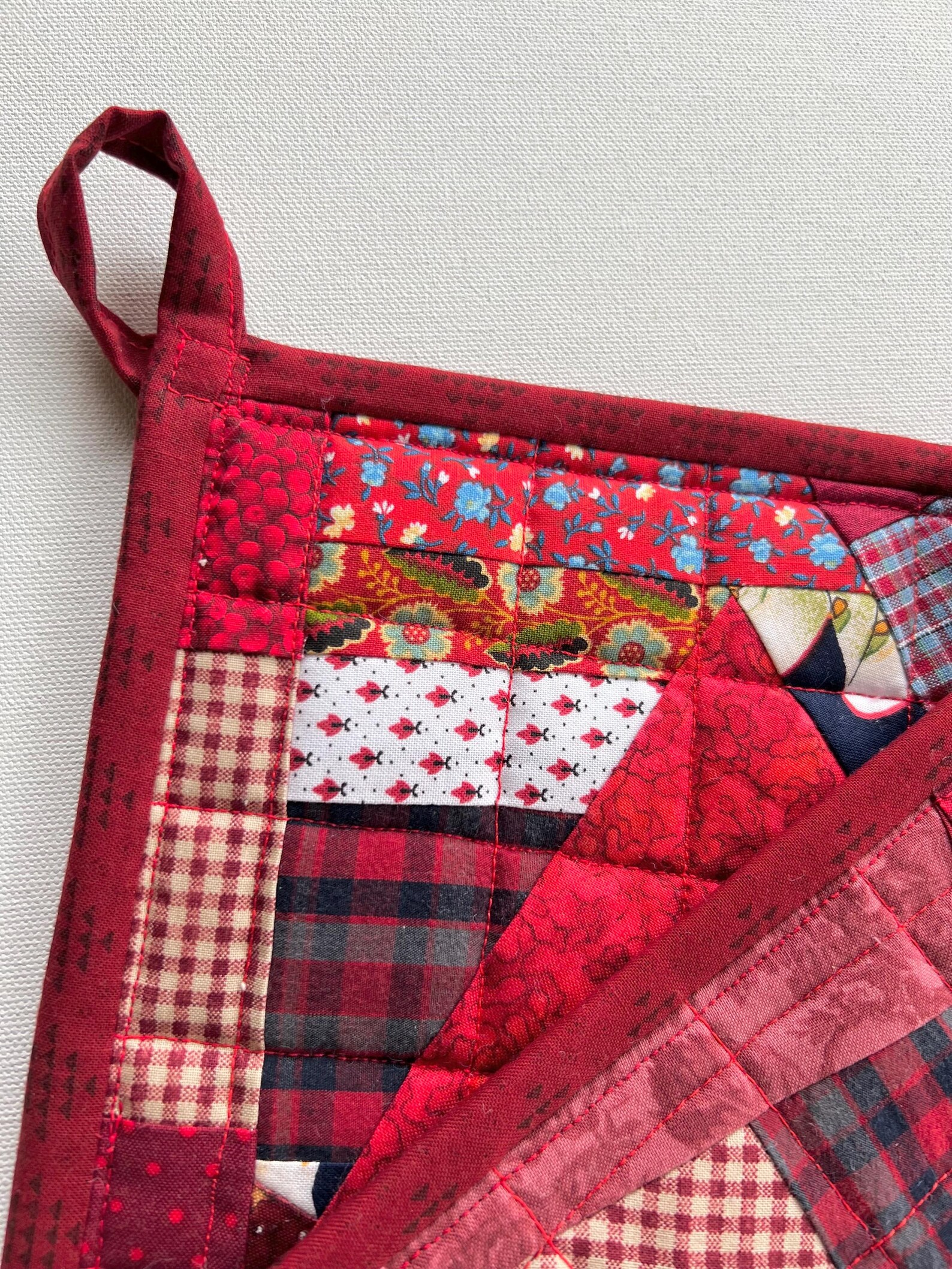 Set of Two Potholders Hot Pads Red Quilted Patchwork Wonky - Etsy