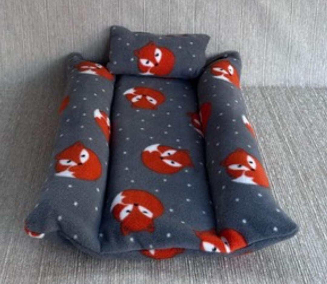 Single Snuggle Buffer Bed | Bunny Rabbit Padded Blanket | Pet Bedding ...