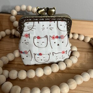 Small Coin Purse With Floral Clasp, Vintage Like - Etsy