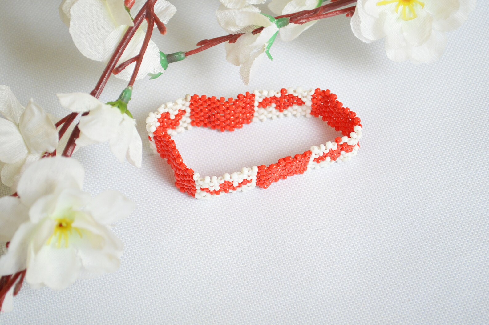 Canada Flag Beaded Bracelet/canadian Beaded Bracelet/canadian - Etsy