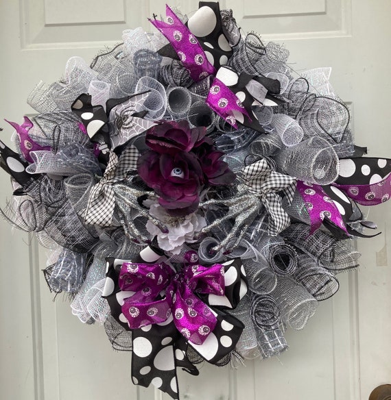 Halloween Skeleton Hands Deco Mesh Wreath - Etsy