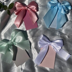 Bow Satin Ribbon Bookmarks // Bookshelf Accessory // Trendy, Coquette ...
