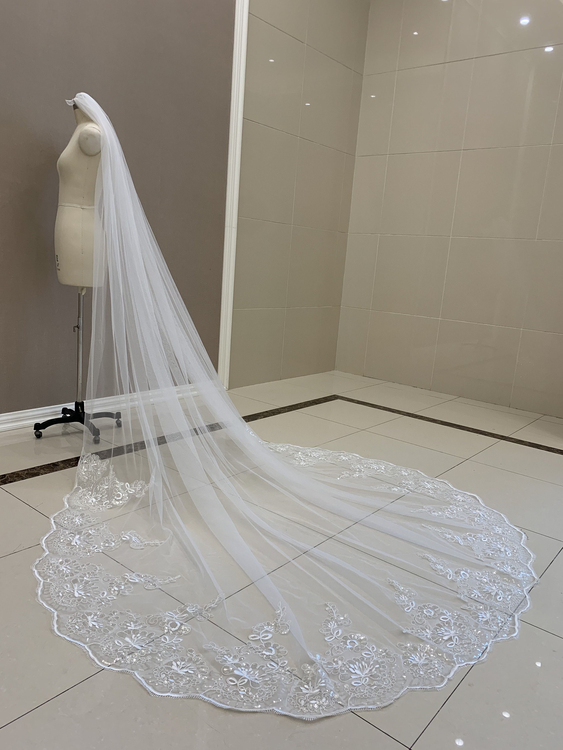 Bling Bling Cathedral Lace Veil Bridal Sequin Lace Single Veil White ...