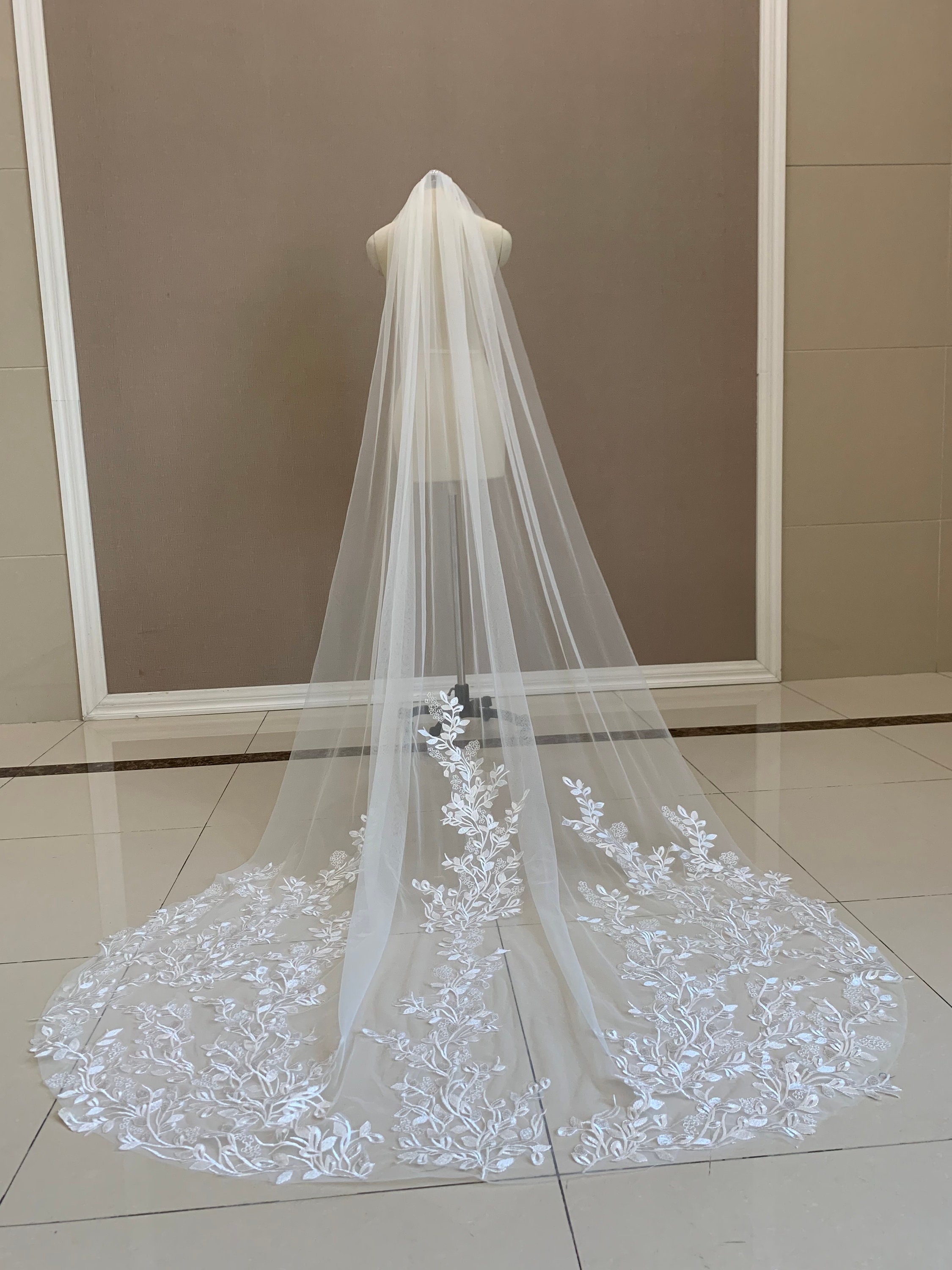 One Layer Lace Applique Wedding Veil Gorgeous Cathedral Lace Applique ...
