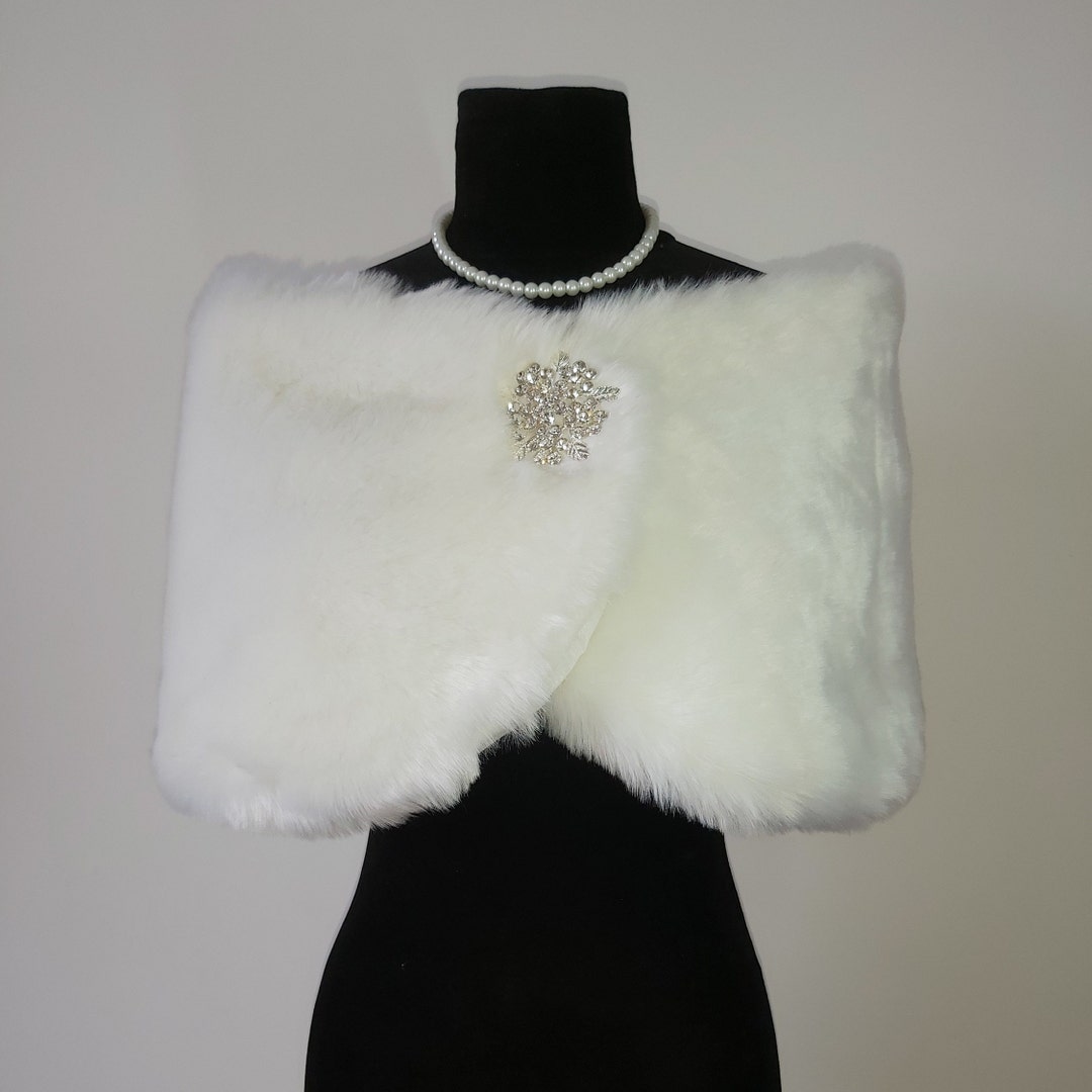 White or Ivory Wedding Bridal Shawl Faux Fur Wrap Shawl Shrug off ...