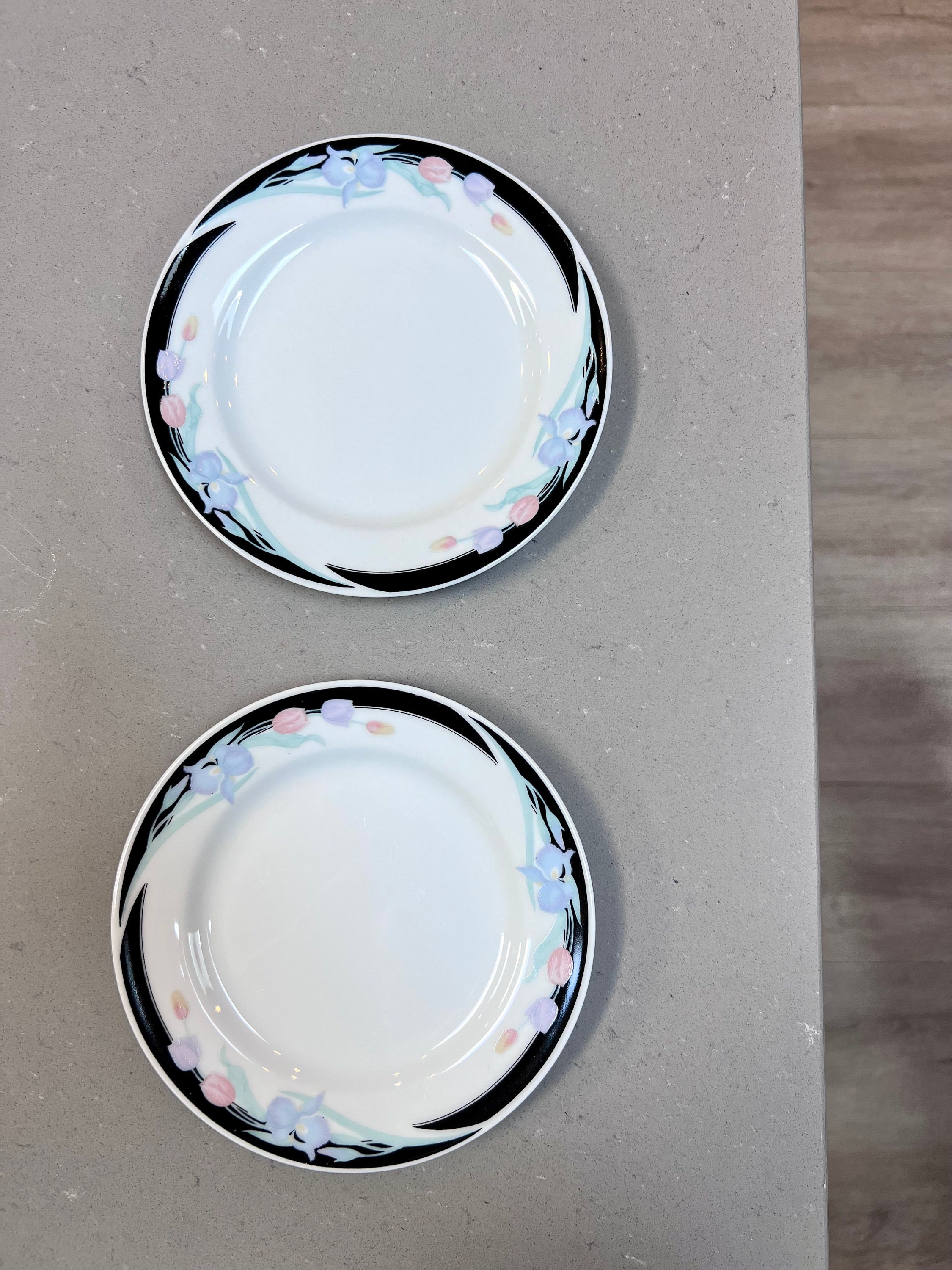 2 Bread Dessert Plates Vintage 80s Dishes Caravel by Excel - Etsy