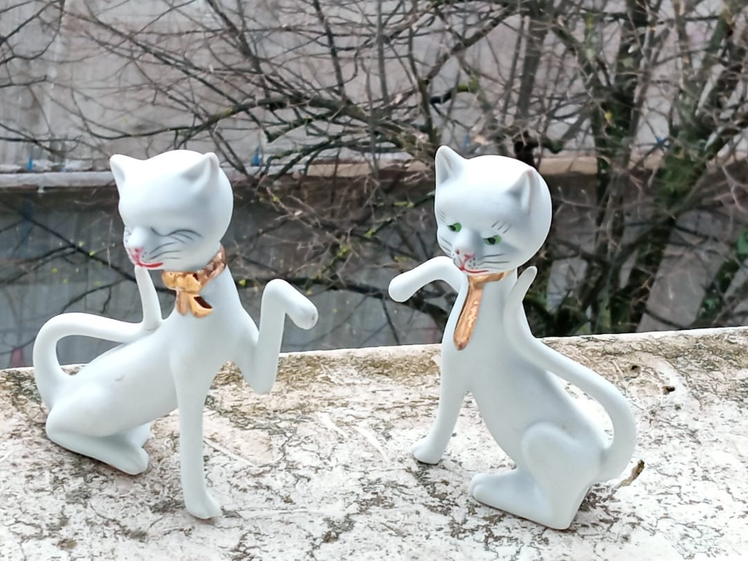 Vintage Bisque Cat Couple - Fine European Porcelain - Hand-painted and ...