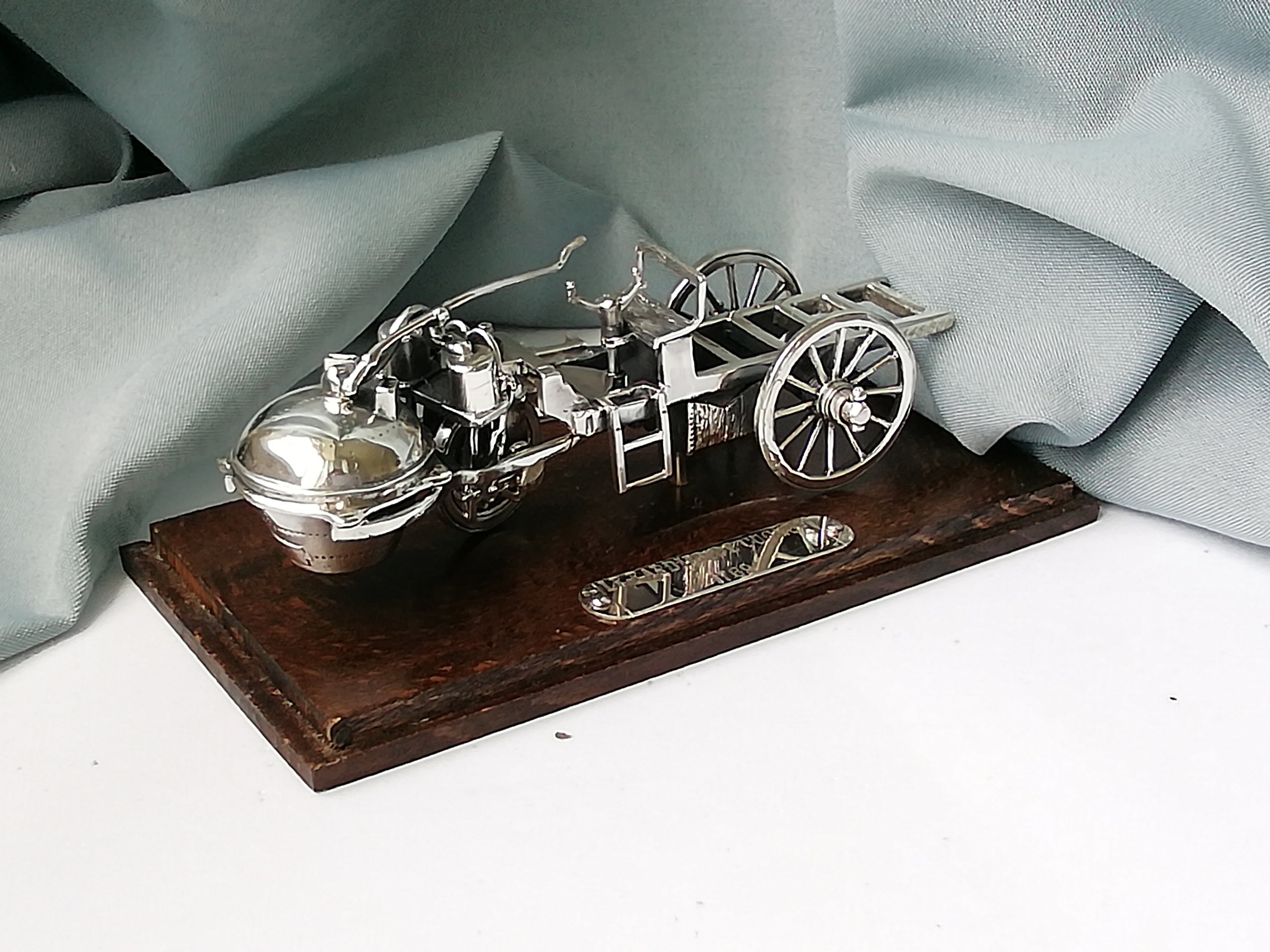 Antique Sterling Silver Steam Engine Model fardier à Vapeur Hand-carved ...
