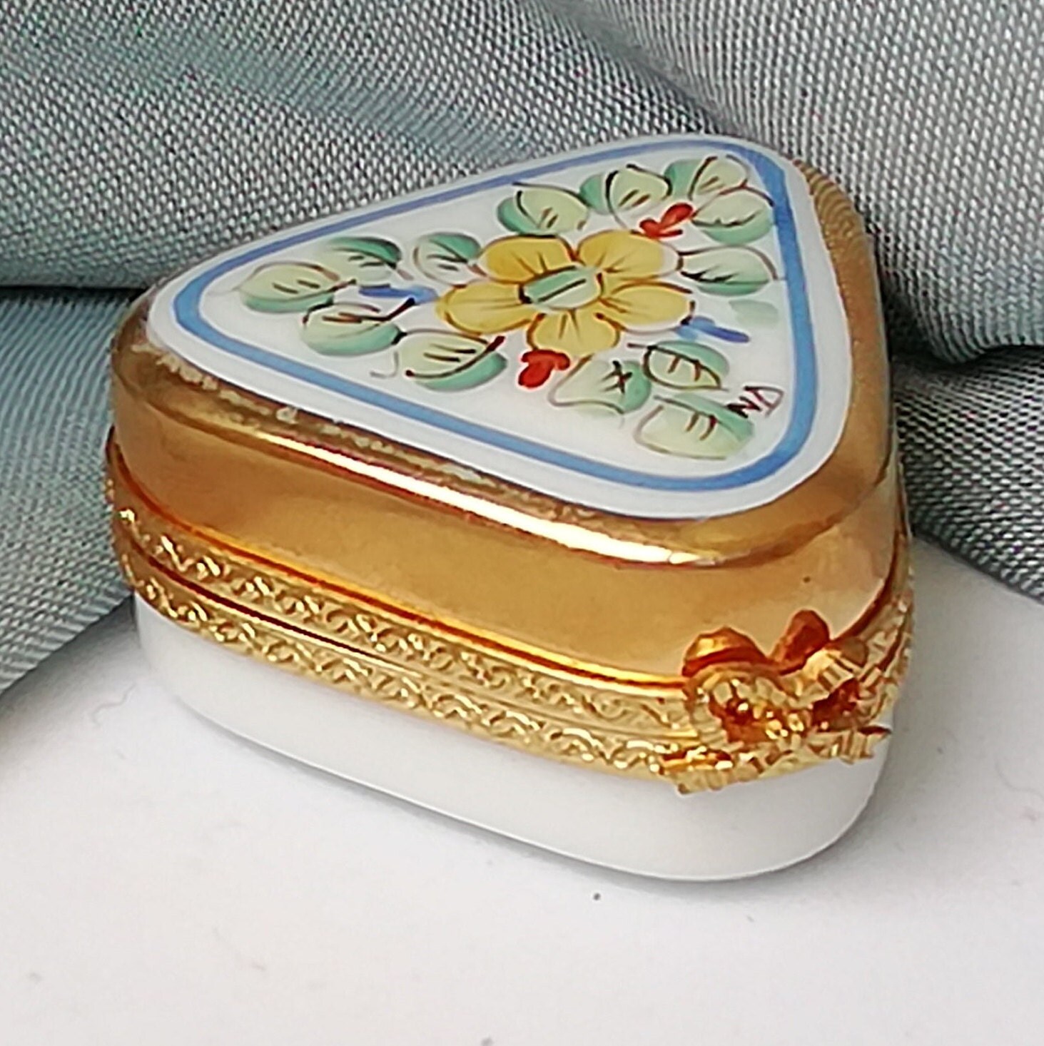 Limoges France Hand Painted Pill Box Gold Trim Porcelain Ring Gift Box ...