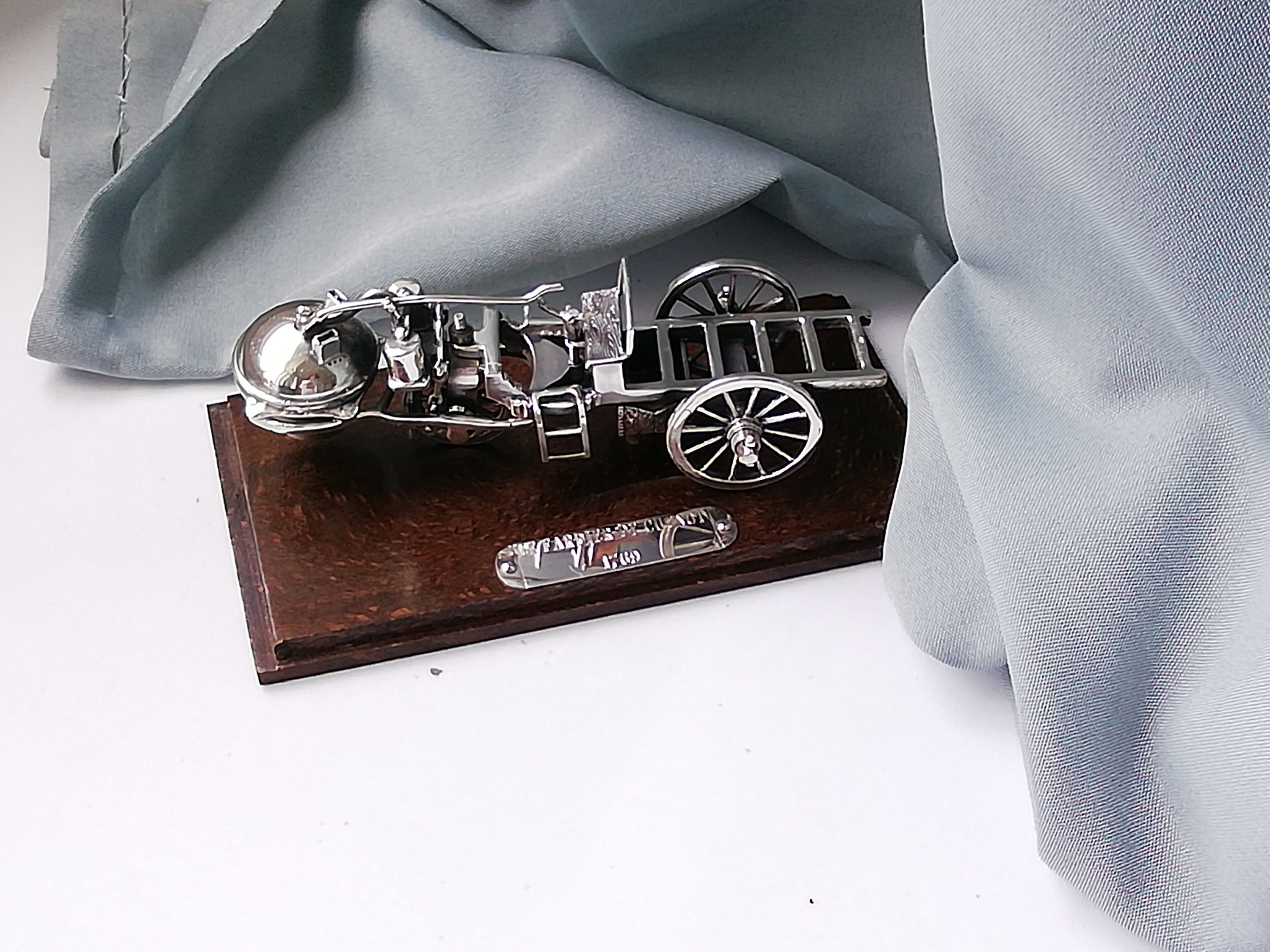 Antique Sterling Silver Steam Engine Model fardier à Vapeur Hand-carved ...