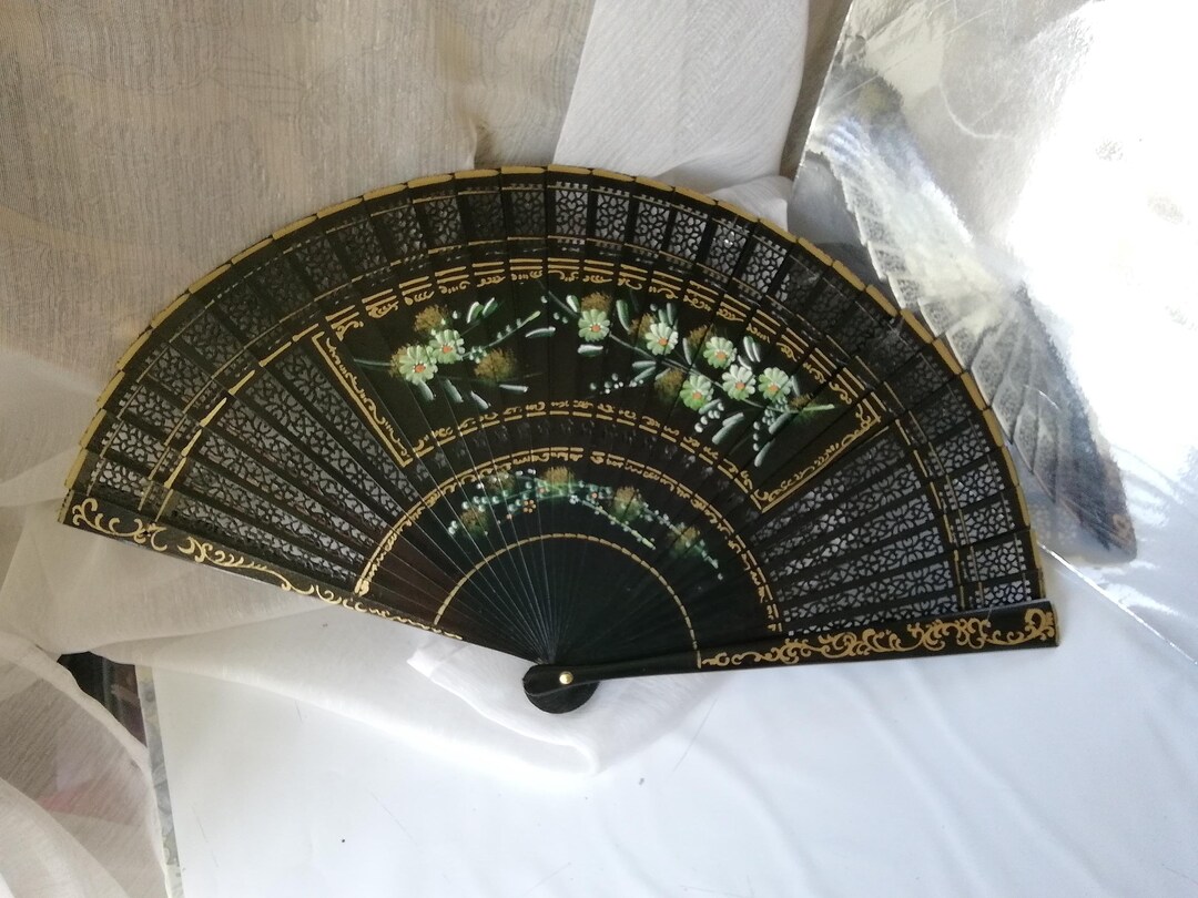 Vintage Chinese Lacquered Wood Hand Fan 1980s Hand-painted Folding Fan ...