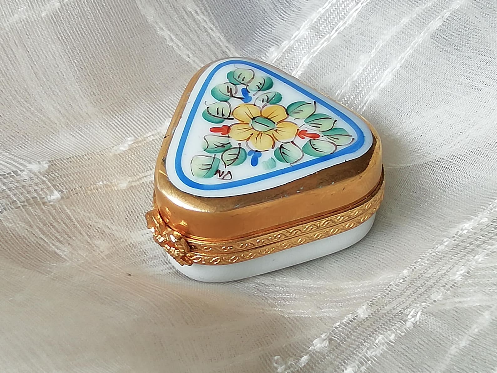 Limoges France Hand Painted Pill Box Gold Trim Porcelain Ring Gift Box ...