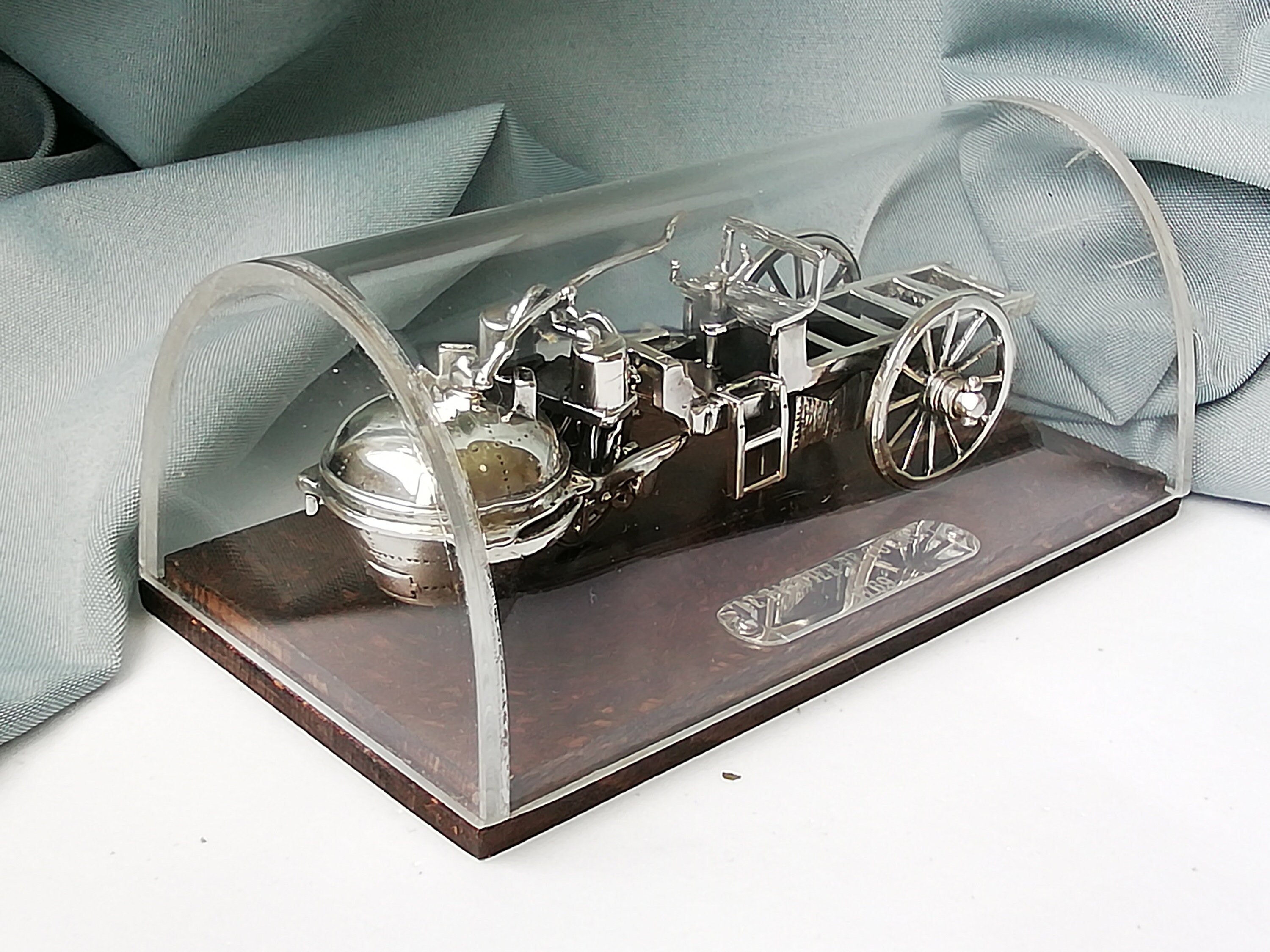 Antique Sterling Silver Steam Engine Model fardier à Vapeur Hand-carved ...