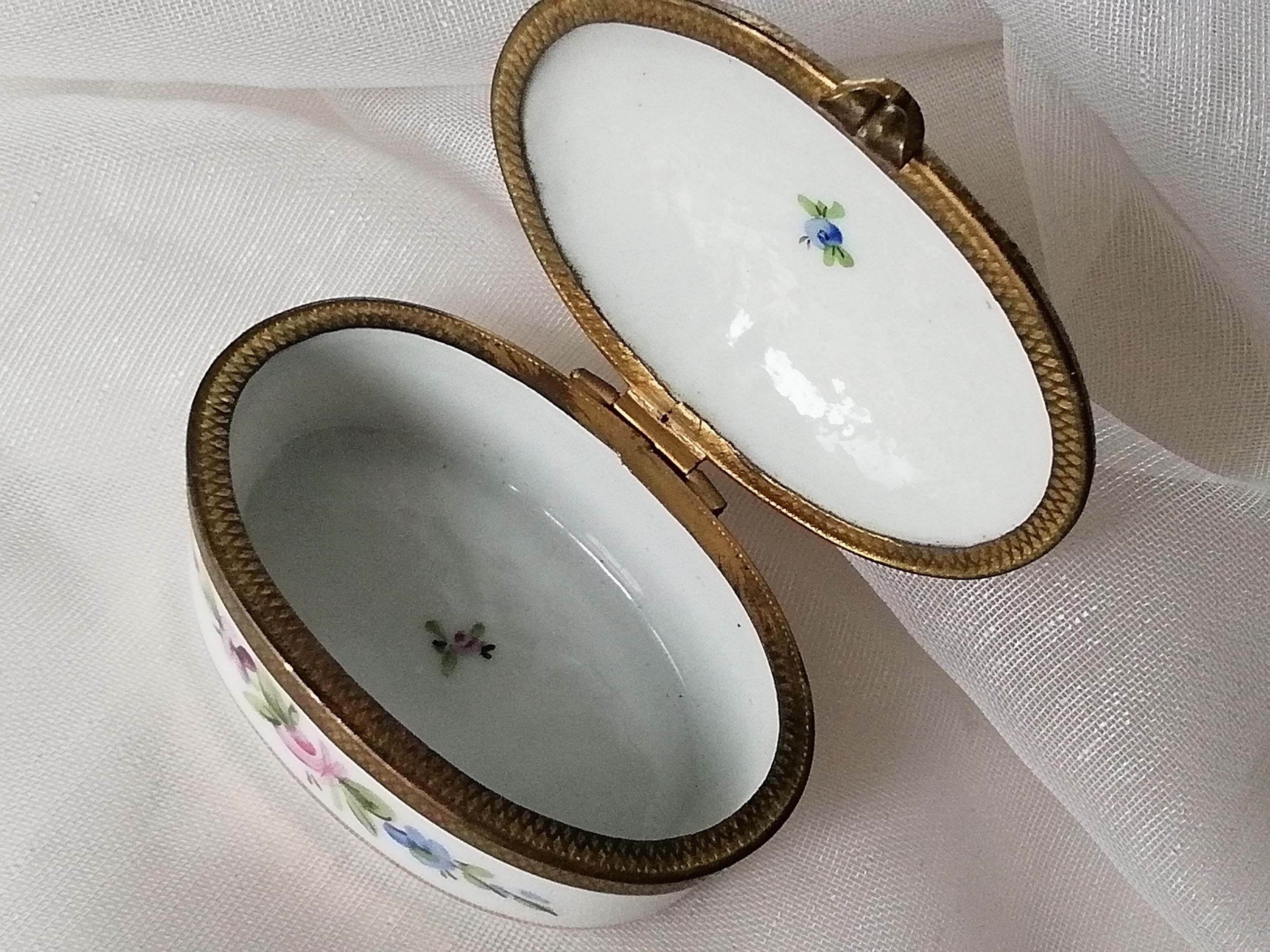 Vintage Limoges Porcelain Pill Box: Floral Spring Theme, AMR Ancien ...
