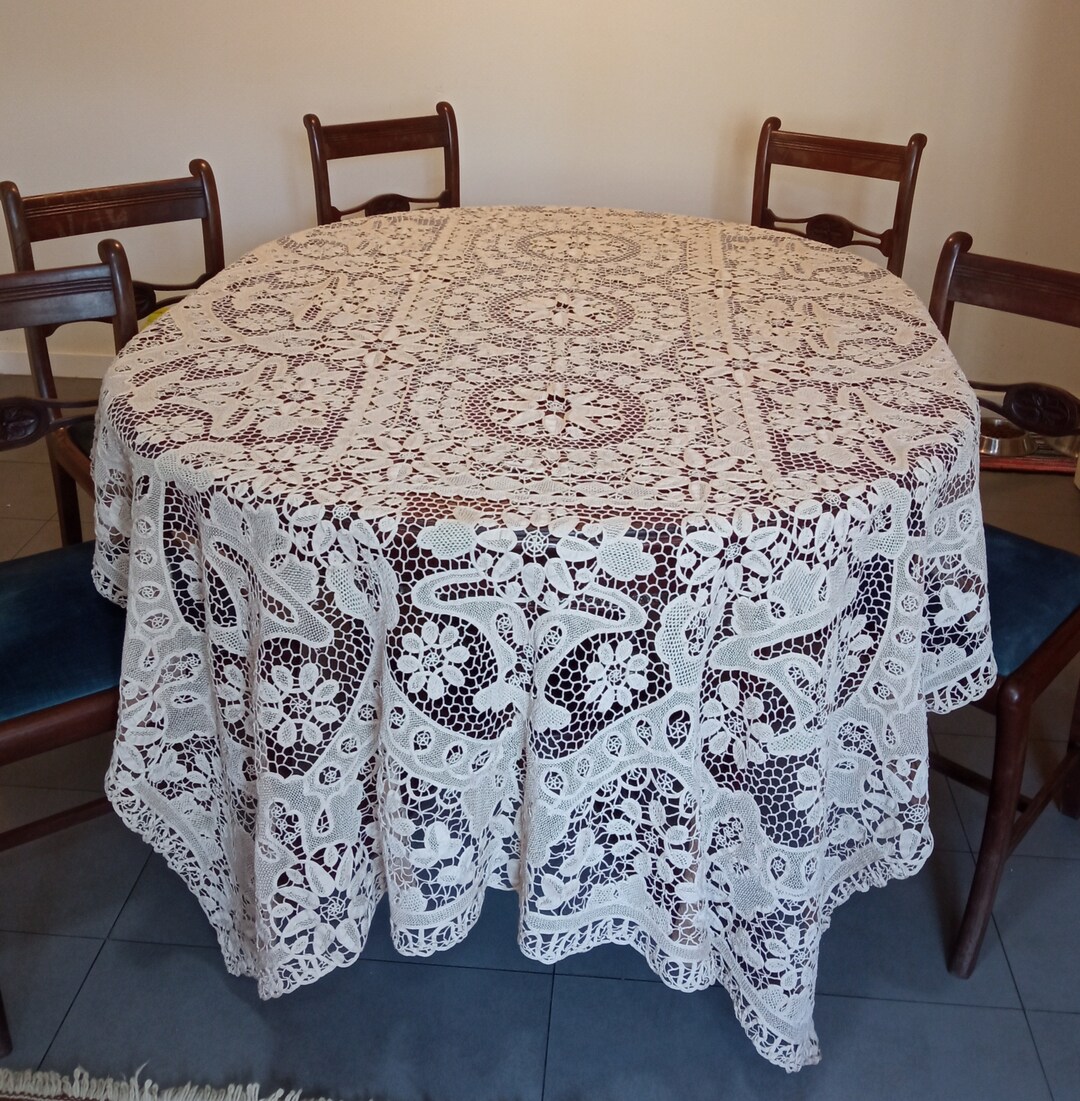 Vintage Venetian Lace Dinner Tablecloth. Art Work Venetian Lace , Linen ...