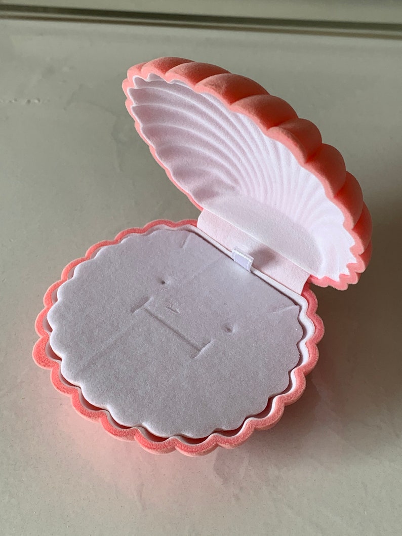 Shell Shape Jewelry Display Gift Box Lovely Velvet Wedding | Etsy