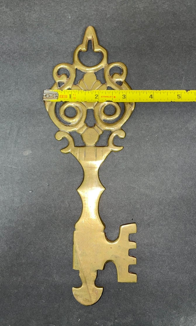 Vintage Brass Skeleton Key, Ornate Gold Key, Wall Hanging, Wall Art - Etsy