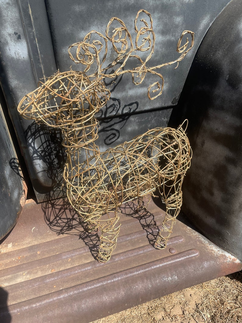 Vintage Grapevine Reindeer Metal and Vine Deer Christmas - Etsy