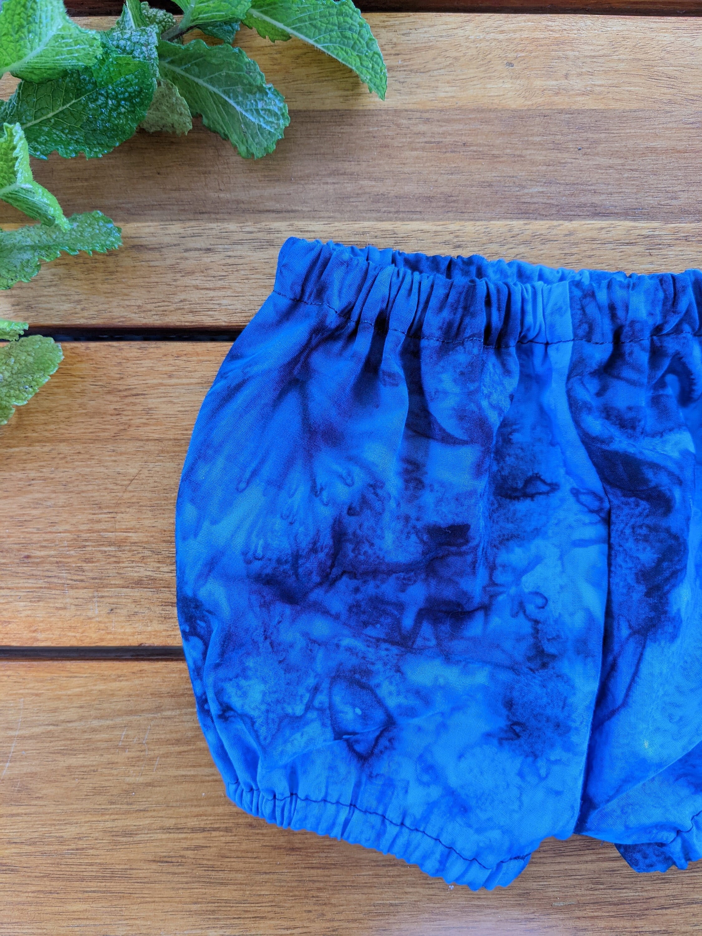 Baby Bloomers | Blue Tie-dye Batik | Diaper Cover 0-6mos - Etsy