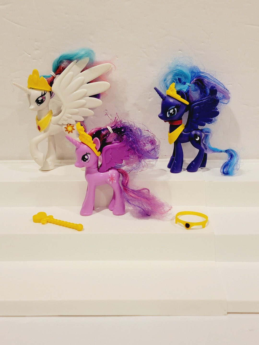 My Little Pony Royal Ponies of Equestria Friendship is Magic Hasbro ...