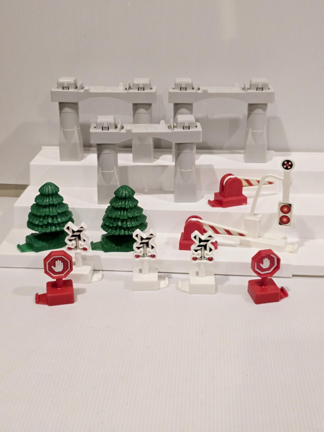 Fisher Price Geotrax Geo Trax Train Lot of Accessories Trees, Signs ...