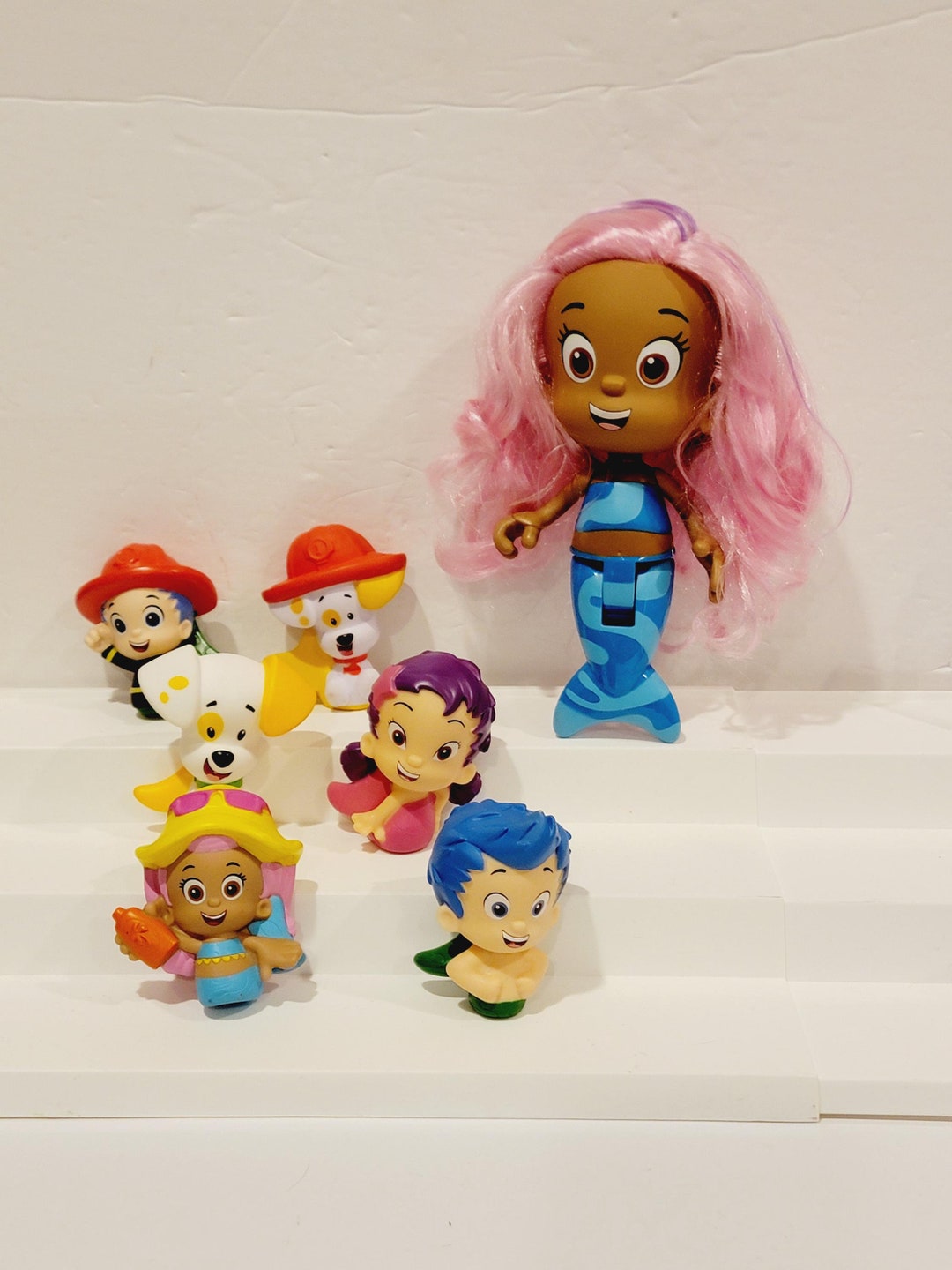 Bubble Guppies Splash and Surprise Molly Bath Doll With Bath Toy ...