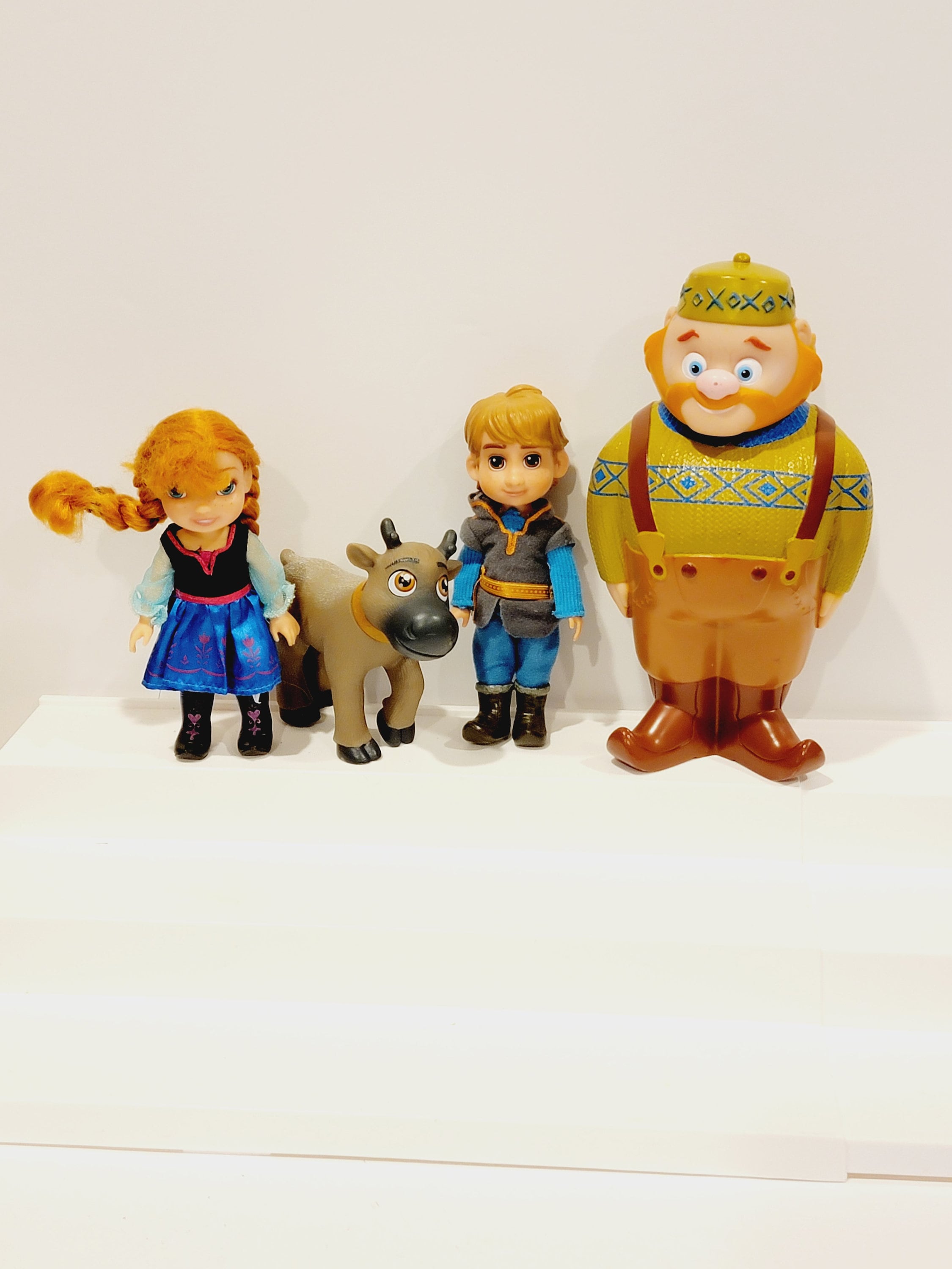 Oaken Frozen Wallpaper