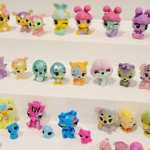 Hatchimals Colleggtibles Bunwee Hat, Pet Obsessed, Fuzzy Flocked and ...