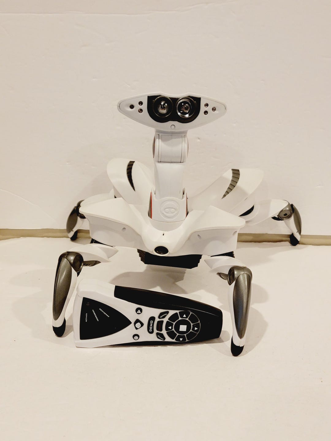 Wowwee White Roboquad Robo Quad Full Size Robot Remote Control R/C - Etsy