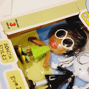 Wacky World of David & Goliath Boys Are Smelly Collectable Action ...