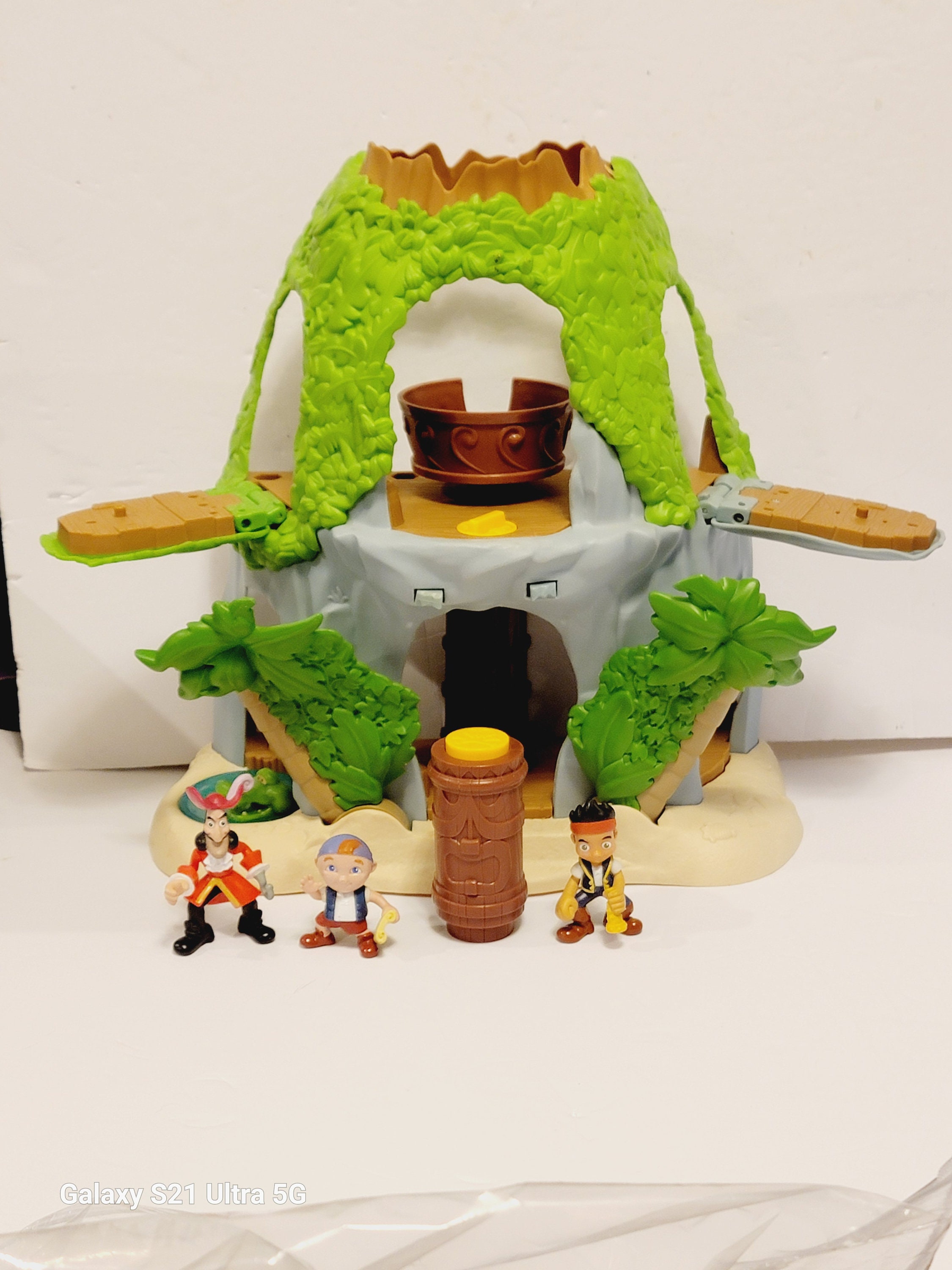 Jake And The Neverland Pirates Island