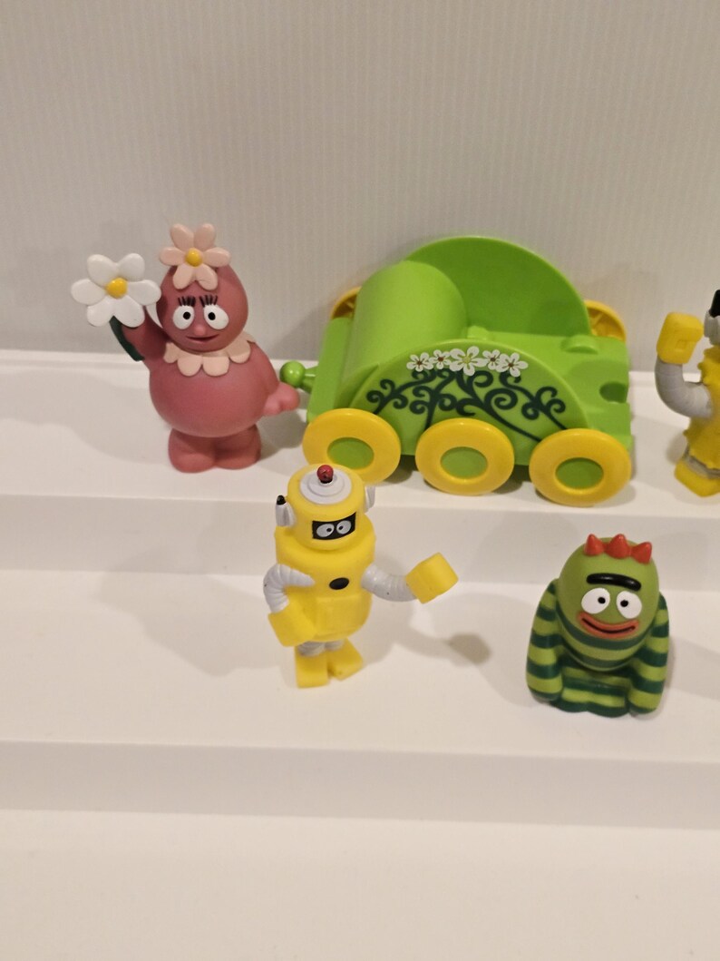 Yo Gabba Gabba D-luxe Drivin Friends Target Exclusive Spin Master and ...