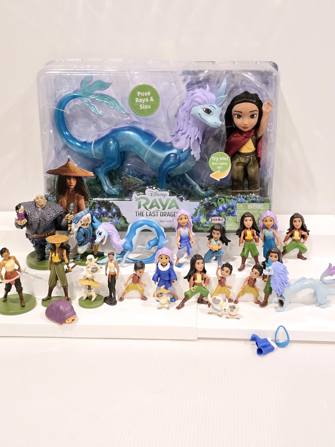Disney's Raya and the Last Dragon Petite Raya Sisu Gift Set and Mini ...