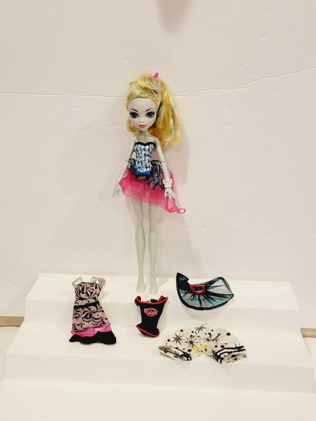 Monster High Ghoul's Beast Pet Lagoona Blue and Outfit Set - Etsy