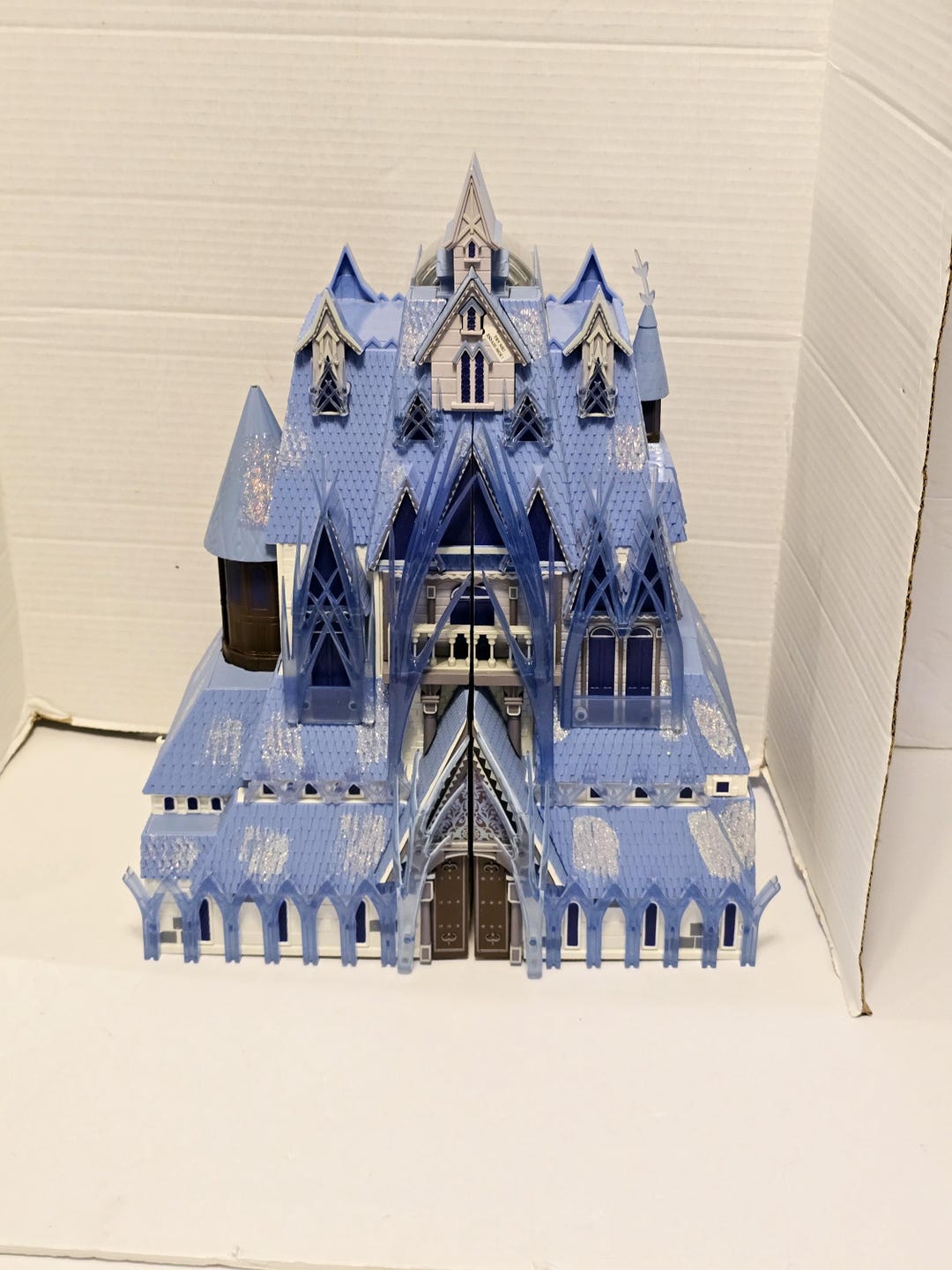 Disney Store Animator’s Collection Frozen 2 Ultimate Arendelle Castle ...