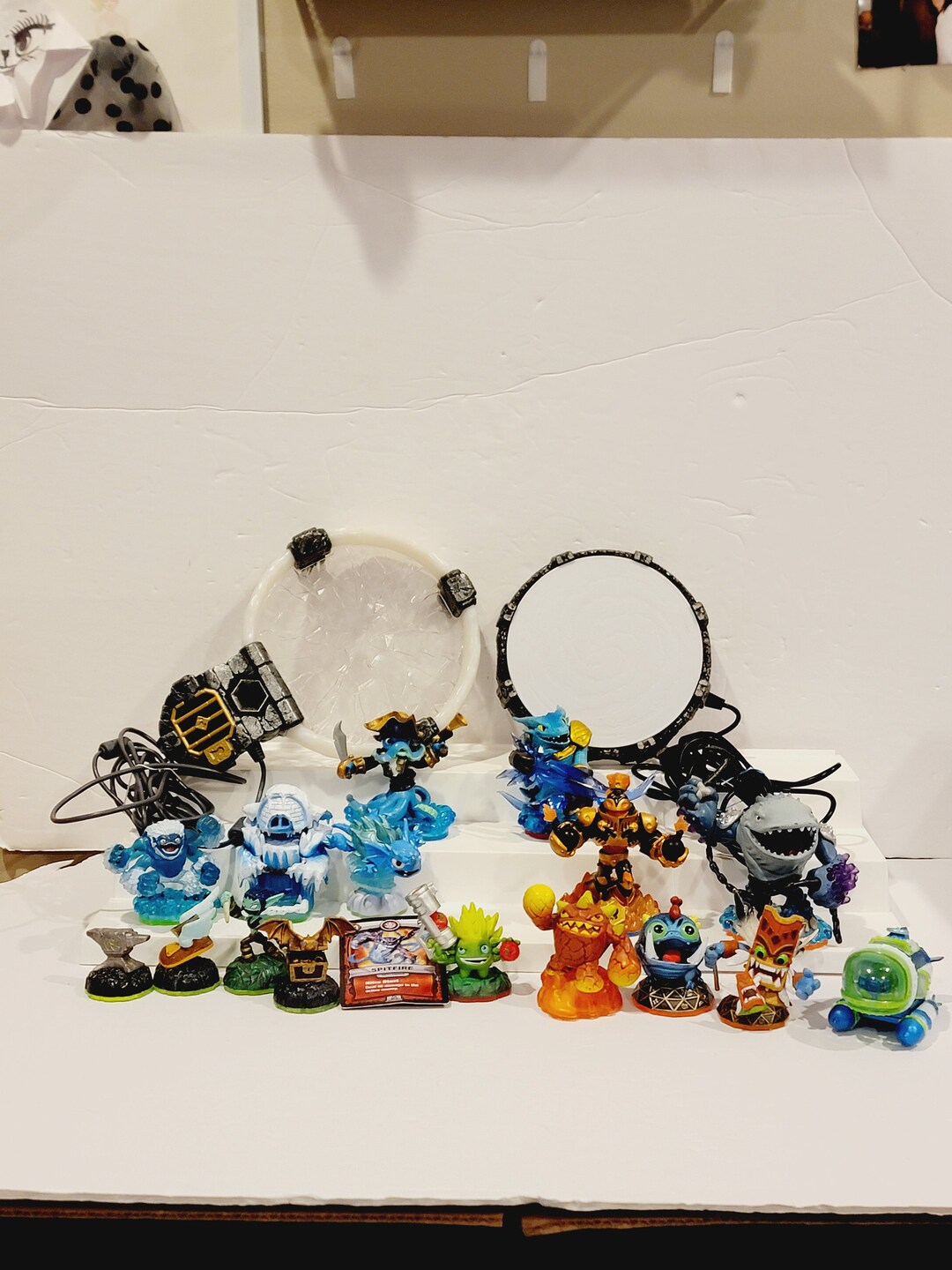 Skylanders Portal and Swap Force, Spyros Adventure, Giants Figure Set ...