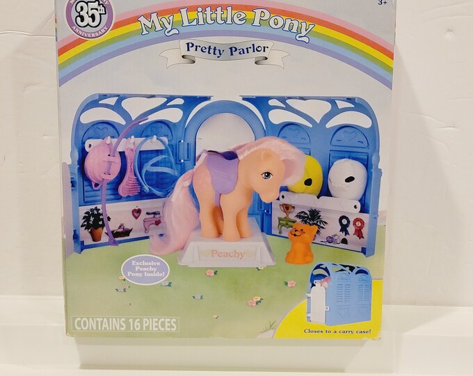 My Little Pony 35th Anniversary Pretty Parlor Playset Peachy Stable ...