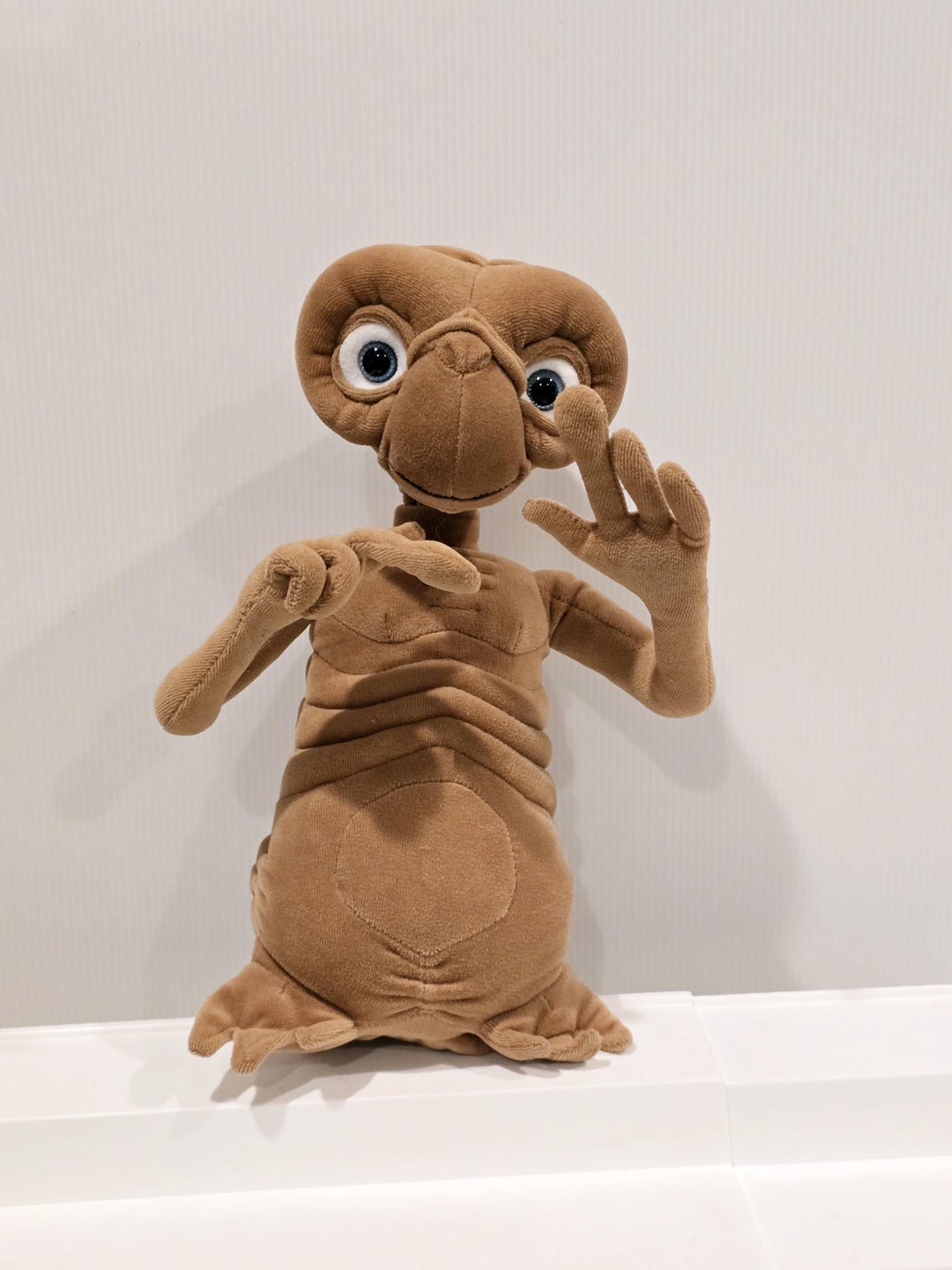 E.T. the Extra-terrestrial 12" Talking E.T Exclusively at Toys R Us ...