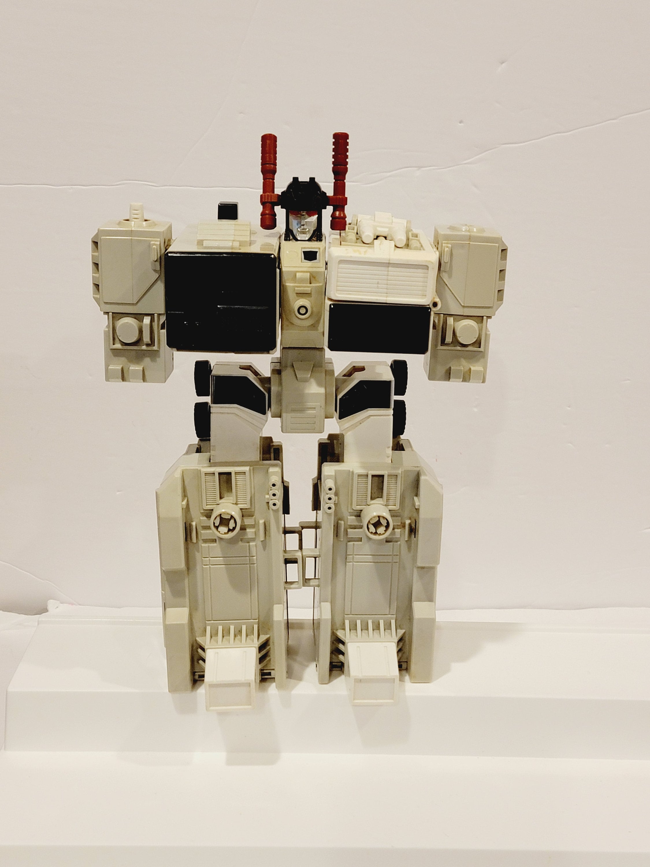 Transformers Metroplex Vintage 1985 G1 Action Figure
