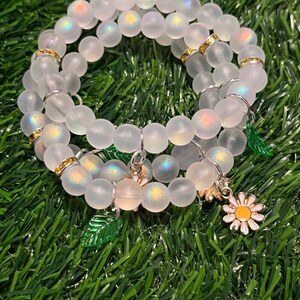 Daisy Charm Frosted Bracelets - Etsy