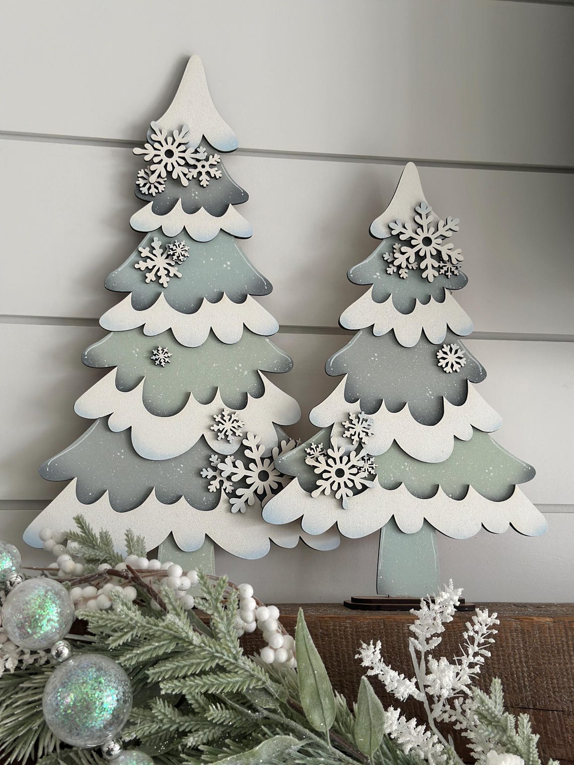 Chunky Snowflake Winter Standing Tree File SVG, Flower Christmas Mantle ...