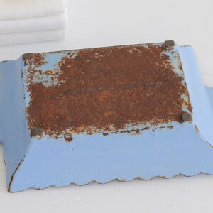 Antique French Lavender Bistro Spittoon, Vintage Lilac Cast Iron ...