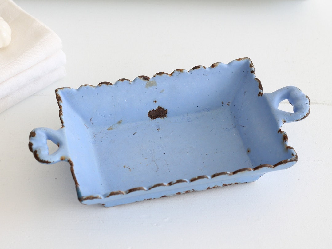 Antique French Lavender Bistro Spittoon, Vintage Lilac Cast Iron ...