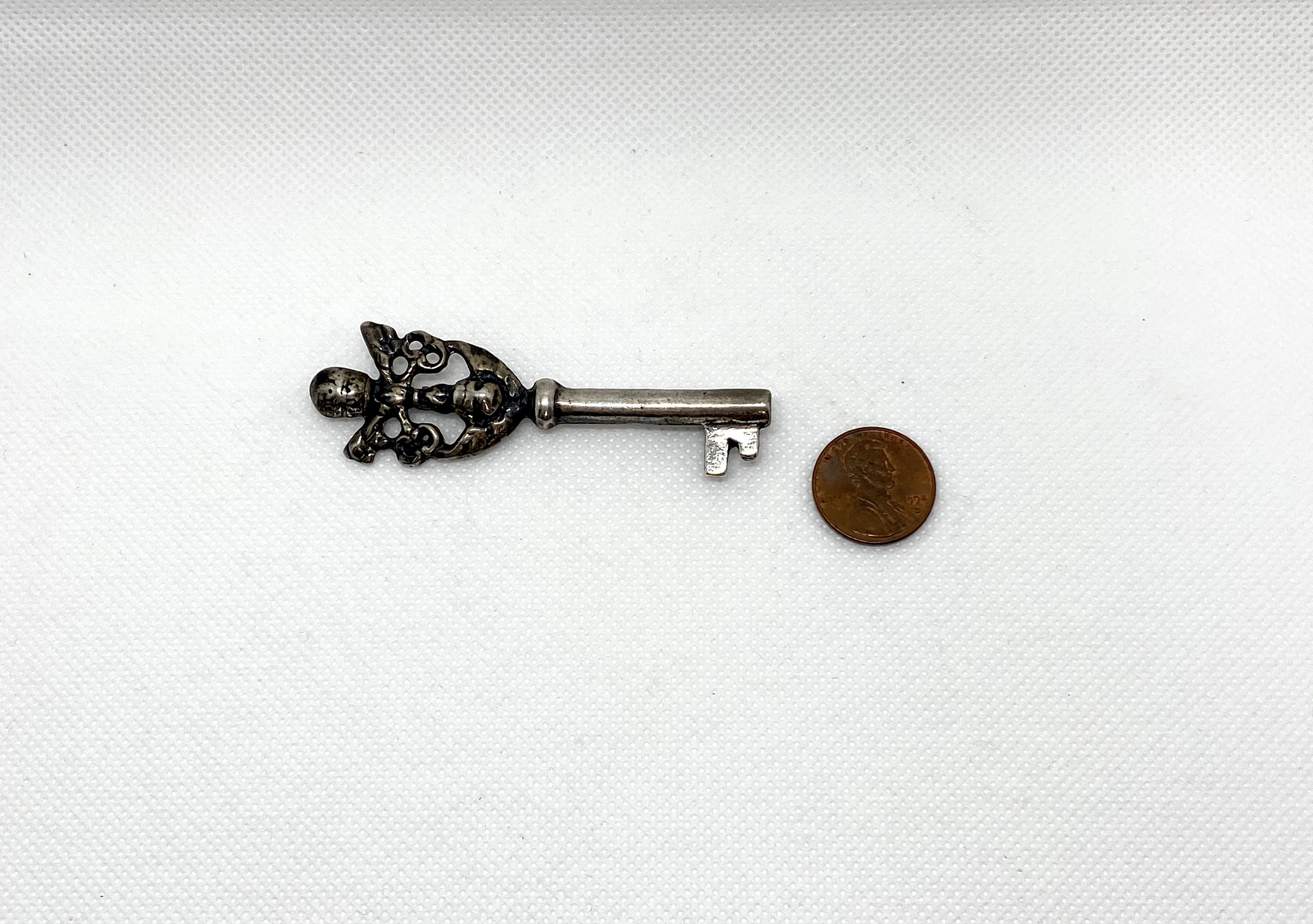 Vintage, Peruzzi Italian Keys of Heaven Brooch, Vatican Cross With ...