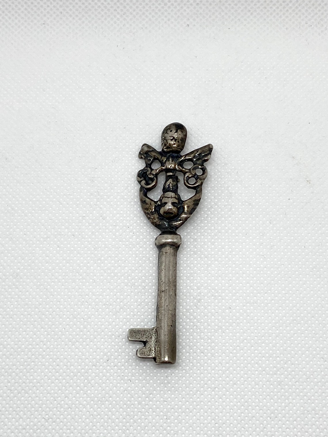 Vintage, Peruzzi Italian Keys of Heaven Brooch, Vatican Cross With ...